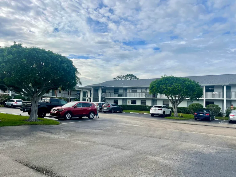 1201 SE Parkview Place #G4, Stuart, FL 34994 Property for sale