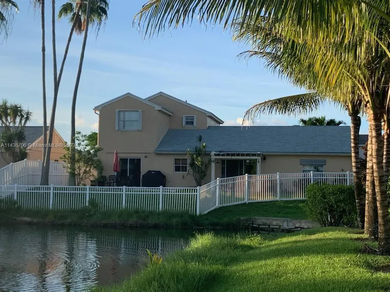 7200 SW 41st Ct, Davie, FL 33314 Property for rent