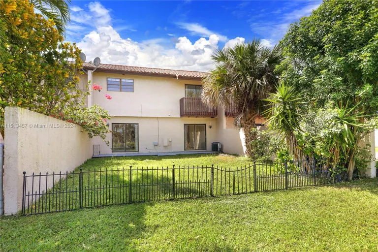 12935 SW 95th Ave, Miami, FL 33176 Property for rent