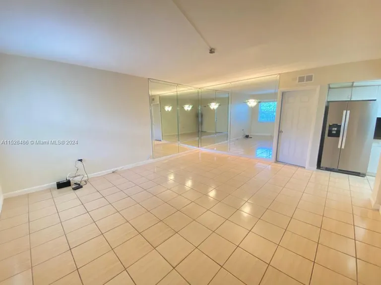 801 Meridian Ave #2E, Miami Beach, FL 33139 Property for rent