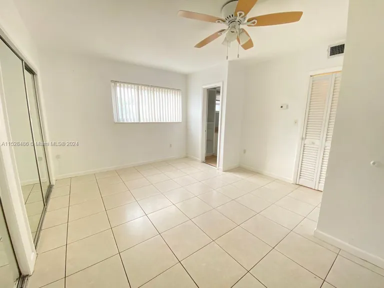 801 Meridian Ave #2E, Miami Beach, FL 33139 Property for rent