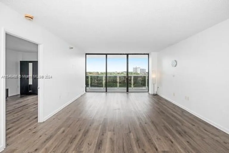 20505 E Country Club Dr #731, Aventura, FL 33180 Property for rent