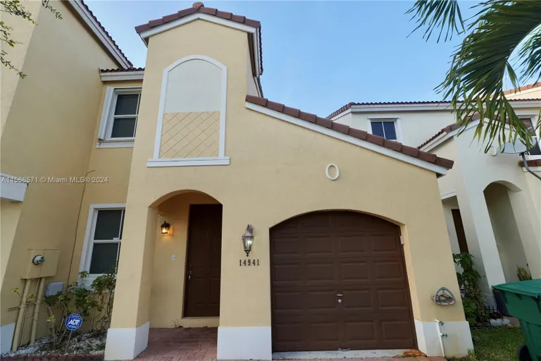 14941 SW 41st Ln, Miami, FL 33185 Property for rent