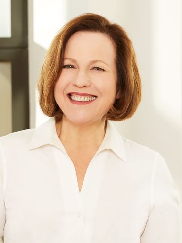 Susan DiLeo | Licensed RE Salesperson | Corcoran