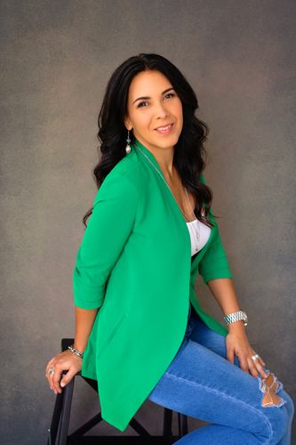 Cynthia Motta | Sales Associate | Corcoran